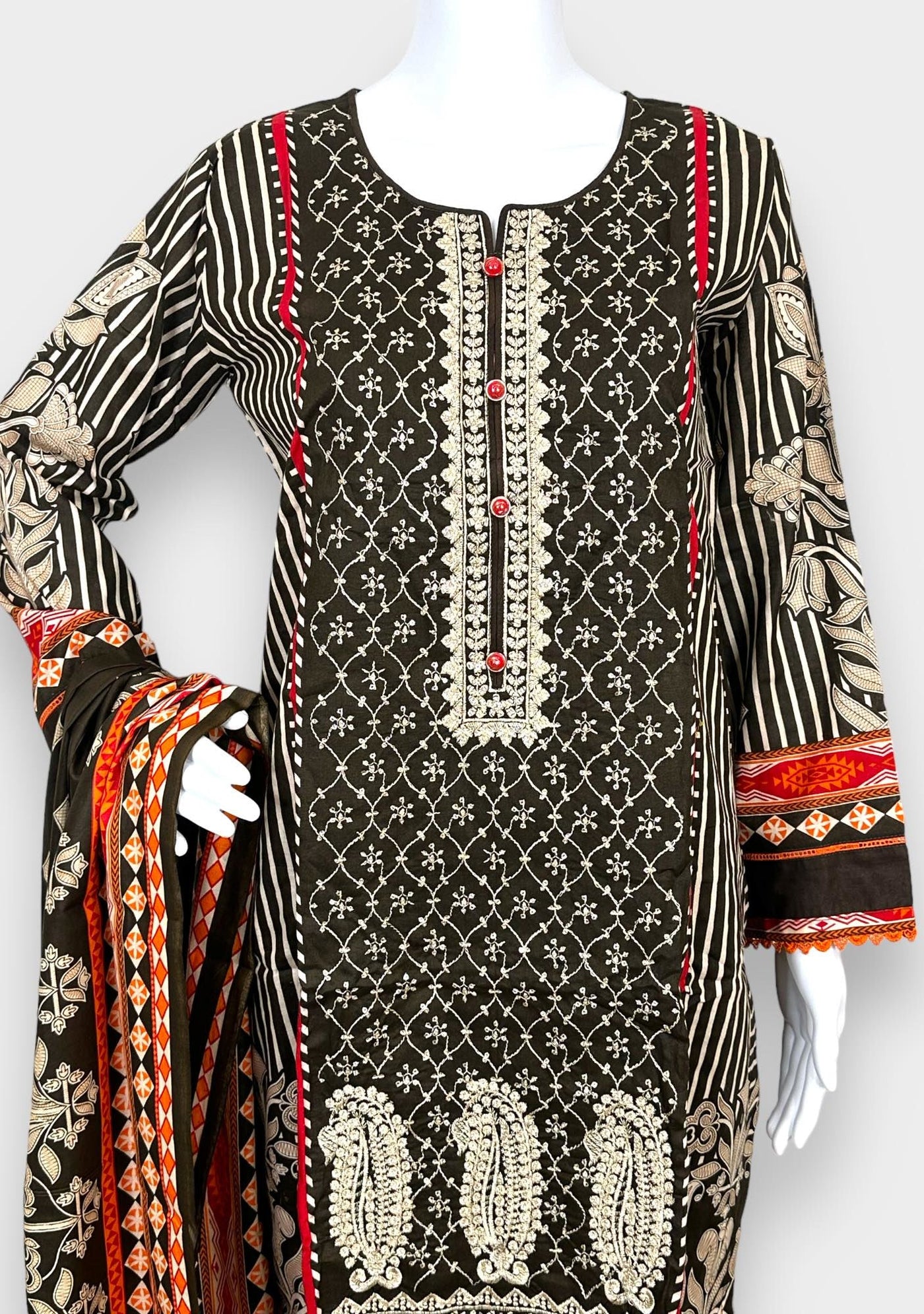 Embroidered 3 Pieces Pakistani Cotton Dress - db24368